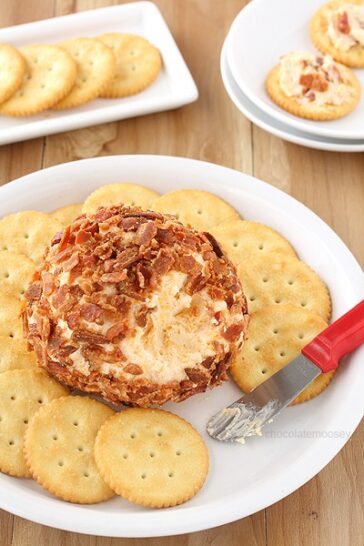 Bacon Cheddar Cheese Ball - Homemade In The Kitchen
