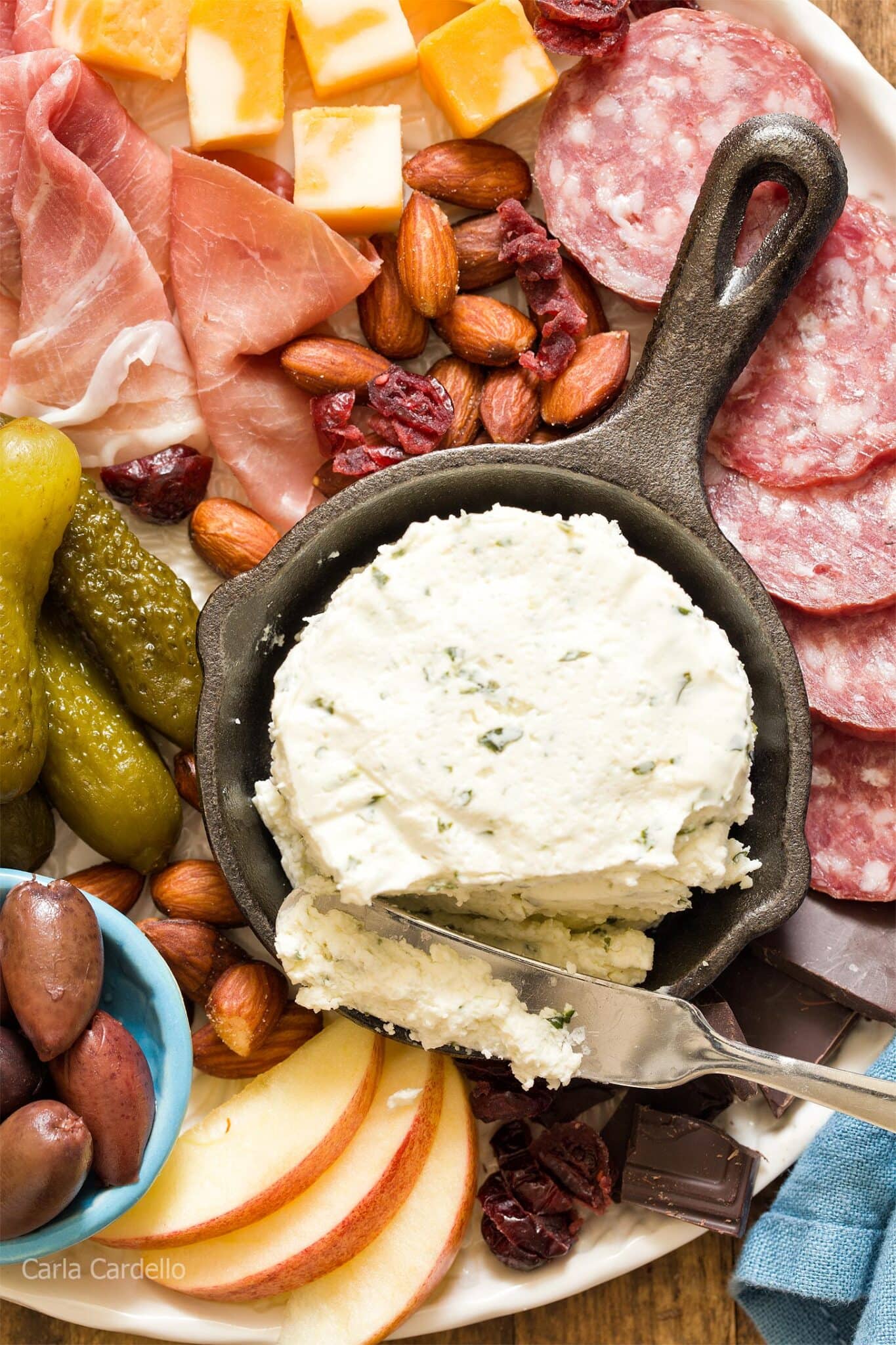 Small Charcuterie Board (Charcuterie Board For Two) - Homemade In The ...