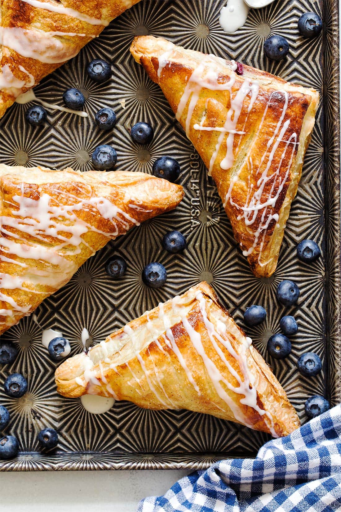 Blueberry Turnovers (With Puff Pastry) - Homemade In The Kitchen