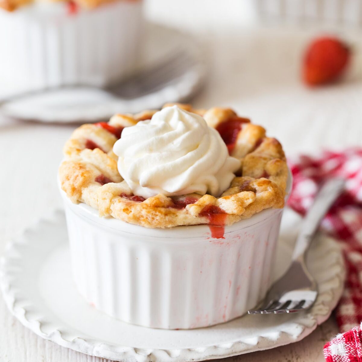 Mini Strawberry Pies (In Ramekins) - Homemade In The Kitchen